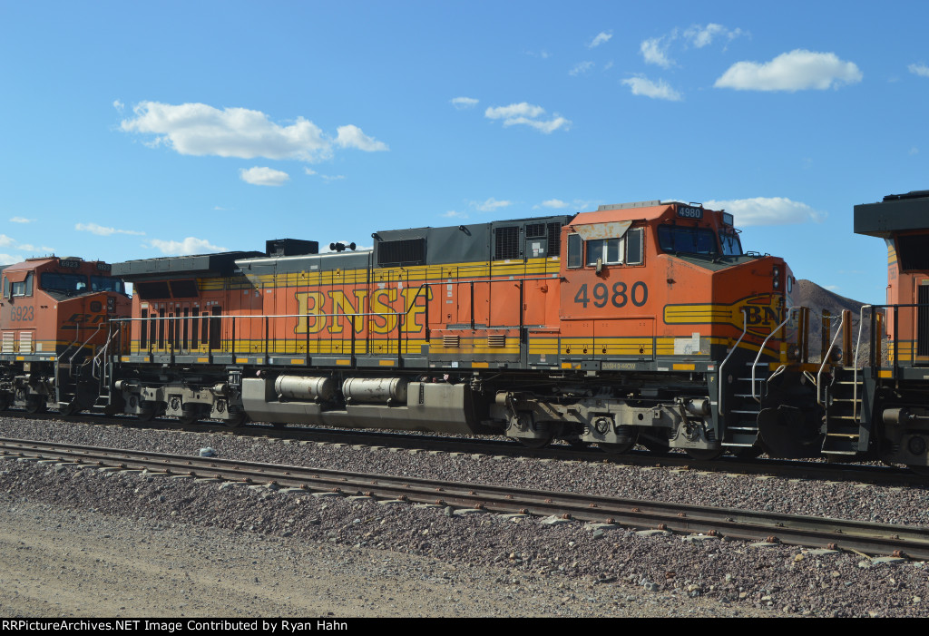 Get the 4900 series Dash 9's while you can